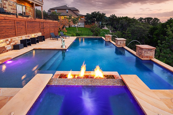 Top 6 Texas Pools - Luxury Pools + Outdoor Living